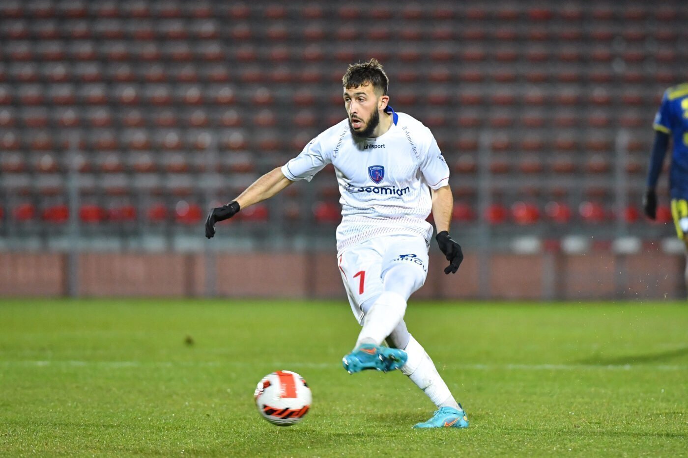 Faïssal Mannaï : Fier de jouer pour les Girondins de Bordeaux - One Media